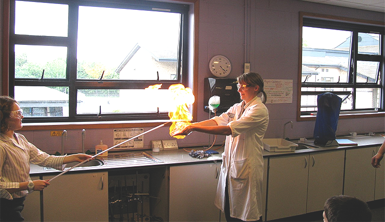 A day in the Life of Stacey Wheeler Senior Science Technician @Mountbay ...