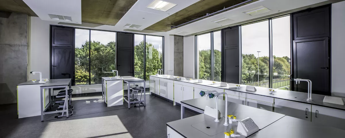Laboratory Furniture - Trumpington Community College